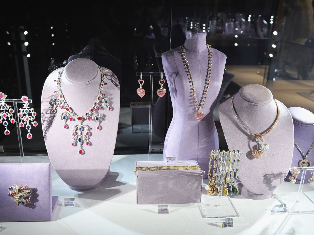Elizabeth Taylor collection sold