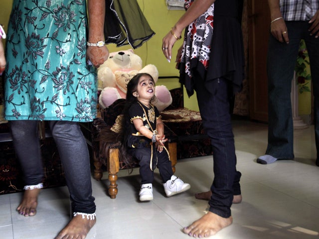 2-foot tall Indian woman named world's shortest