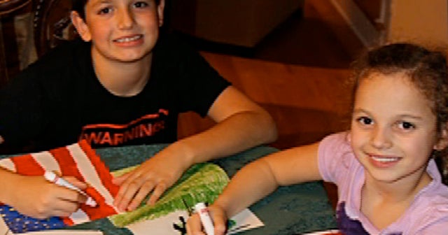 Grassroots effort helps families of fallen SEALs - CBS News