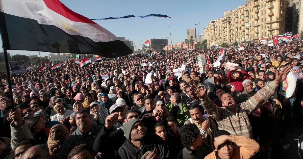 Egyptians rally after days of deadly clashes - CBS News