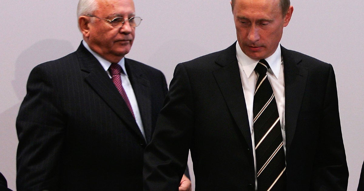 Gorbachev urges Putin to step down - CBS News