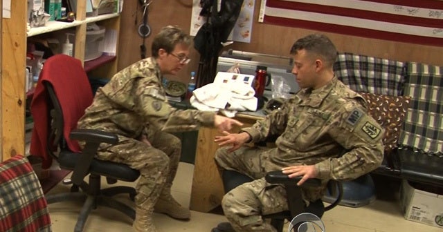 Providing comfort to soldiers with brain injuries - CBS News