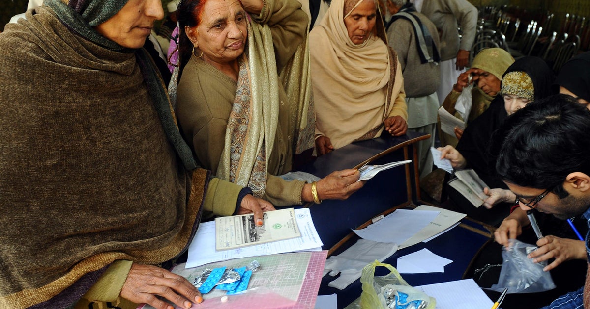 Nearly 100 Pakistanis die from bad medicine - CBS News