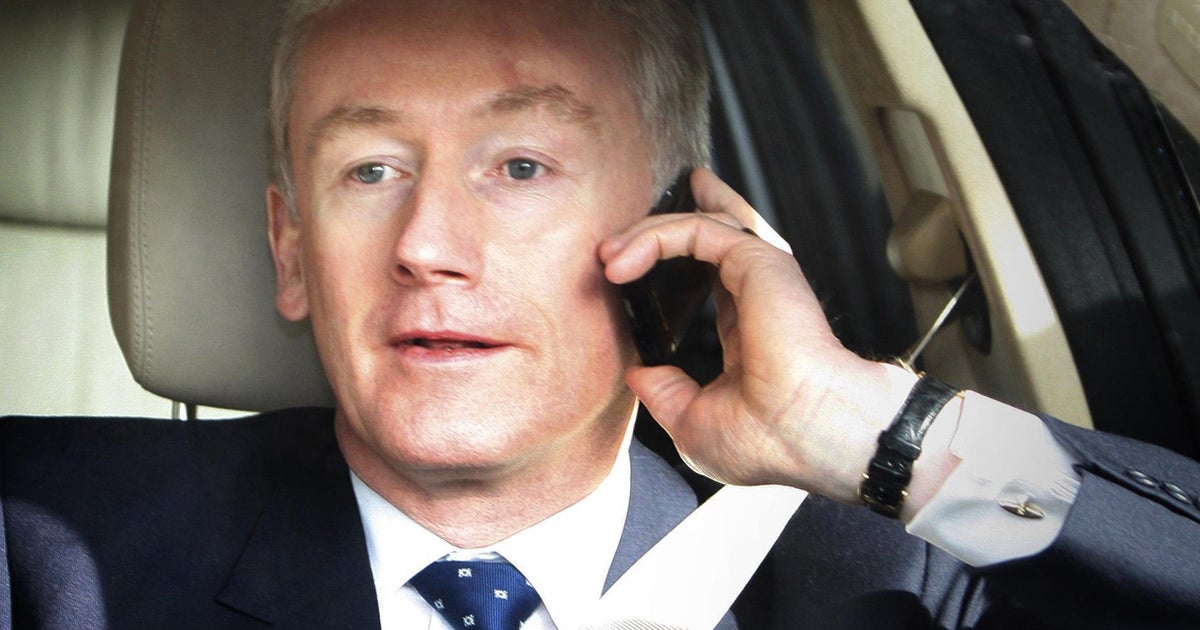 Queen's unique punishment for bad banker - CBS News