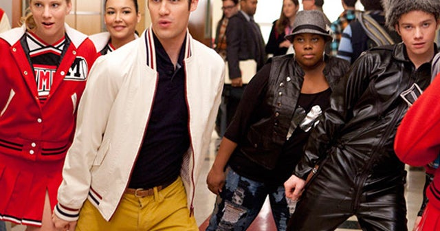 "Glee" takes on Michael Jackson in tribute episode - CBS News