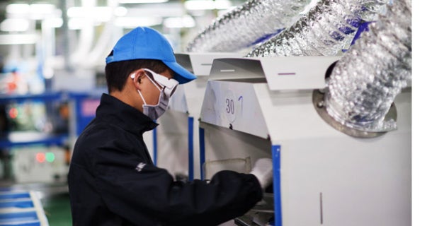Fair Labor Association releases Apple, Foxconn report - CBS News