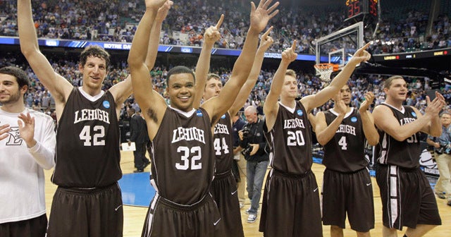 McCollum leads Lehigh to 75-70 upset win over Duke - CBS News