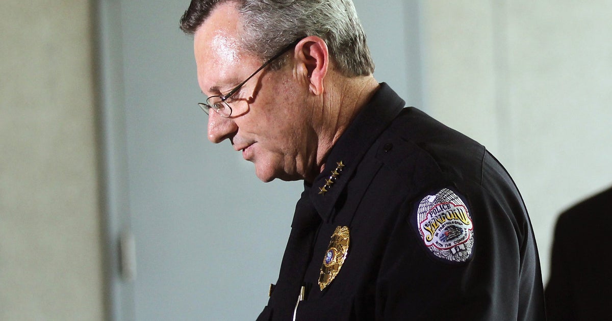 Resignation of Zimmerman case police chief refused - CBS News