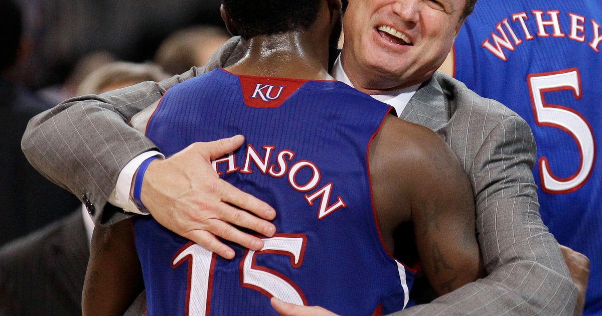 Kansas upsets UNC for last Final Four slot - CBS News