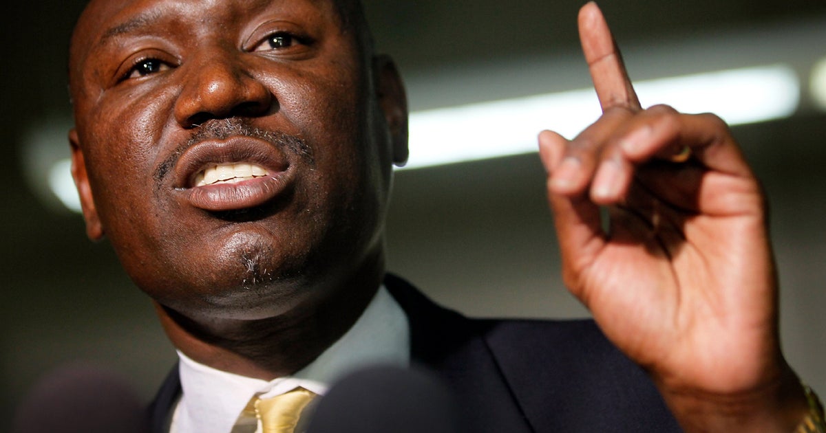 Ronald Weekley Jr., skateboarder alleging excessive police force, hires ...