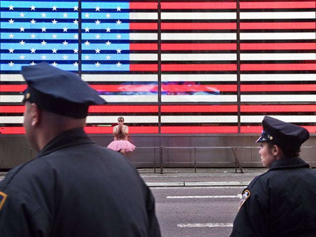 "The Tutu Project" aims for breast cancer awareness