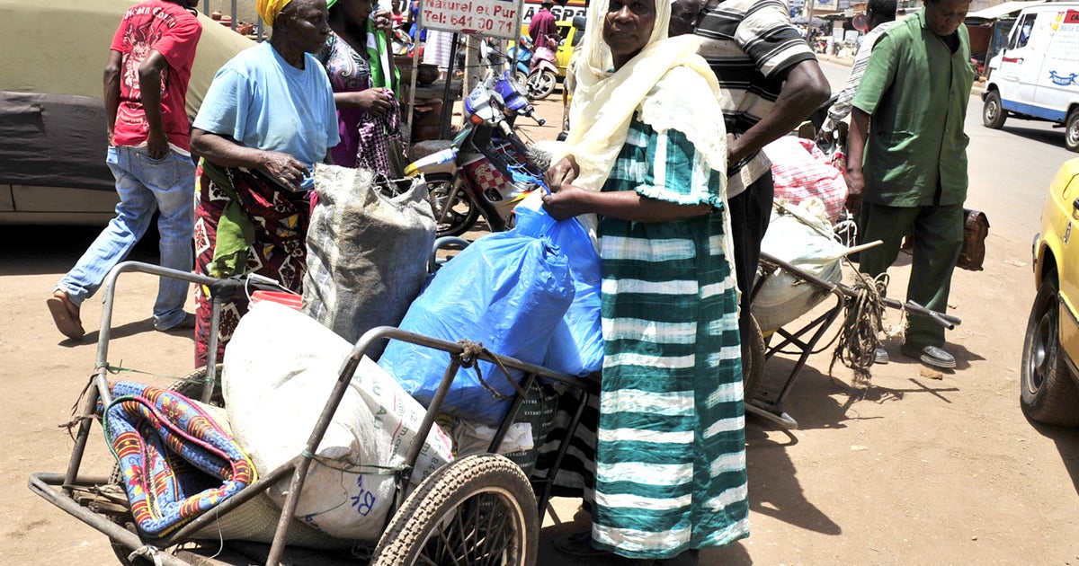 Christians flee from Islamists in northern Mali - CBS News