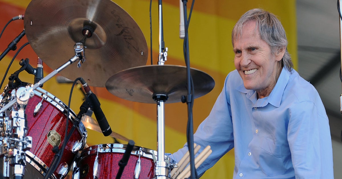Levon Helm in the final stages of long battle with cancer - CBS News
