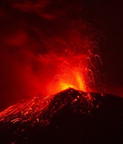 Mexico's Popocatepetl volcano erupts