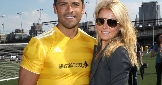 Kelly Ripa says she could never co-host "Live!" with her husband - CBS News