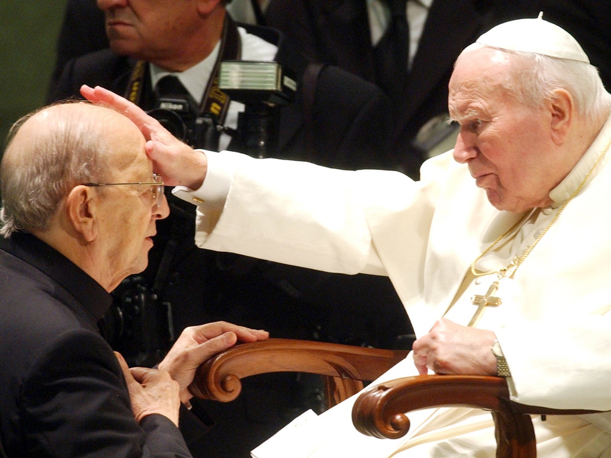 Former priest who fathered child to marry daughter of adviser to pope ...