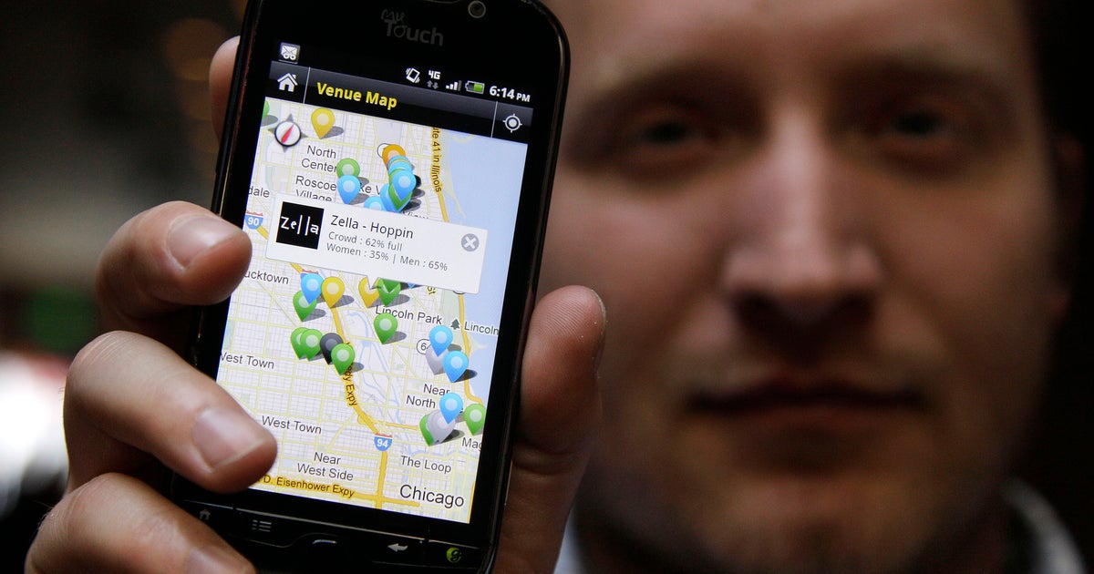 App scans faces of bar-goers to guess age, gender - CBS News