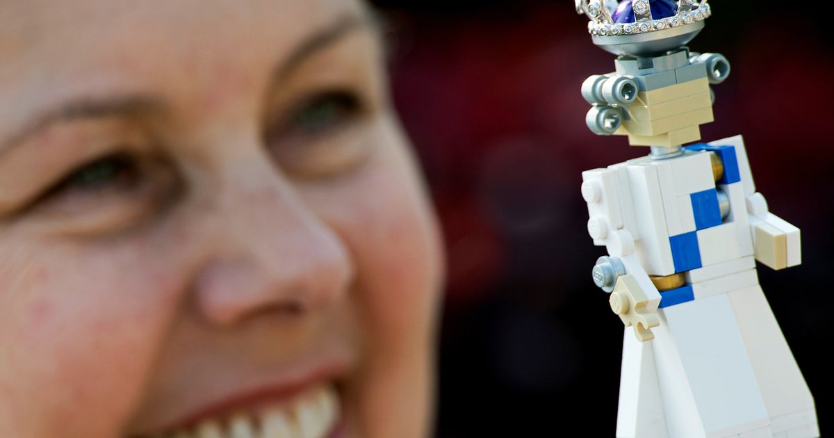 Lego Queen Elizabeth II gets diamond crown for jubilee - CBS News