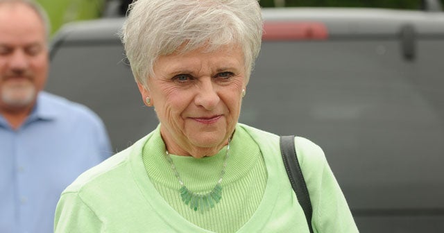 Jerry Sandusky Trial: Dottie Sandusky takes the stand - CBS News