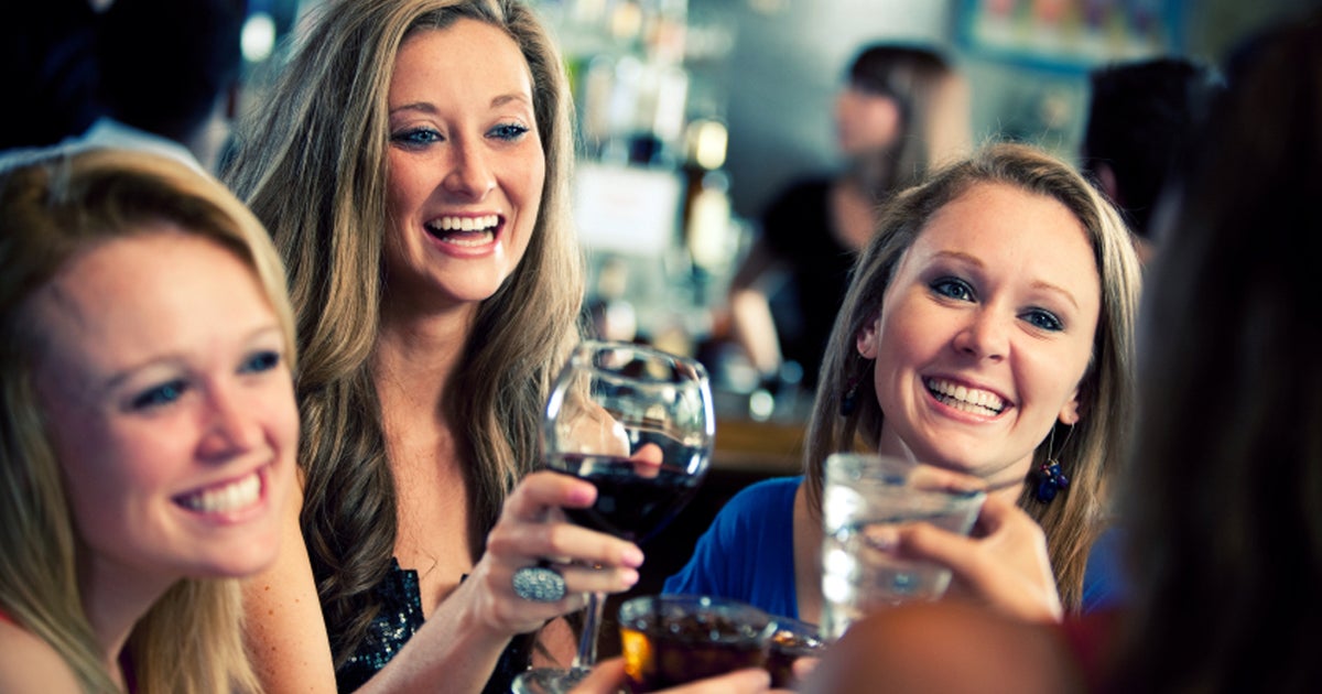 Women catching up to men in drinking habits, alcohol-related health ...