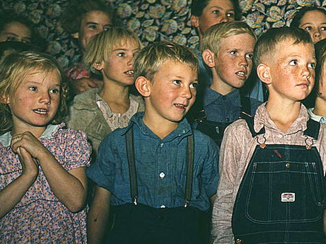 Rare color photos: Kids in the 1940s