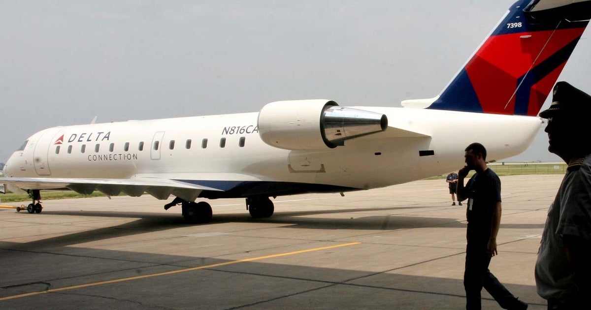Delta to shut down regional carrier Comair - CBS News