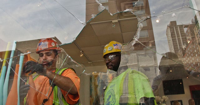 Blast at NYC construction site shatters windows - CBS News