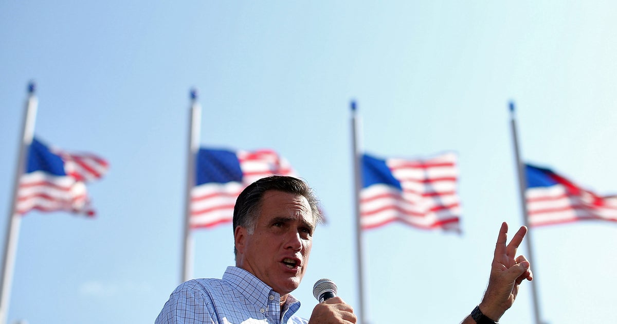 Romney: Democratic platform shows party is 'extreme' - CBS News