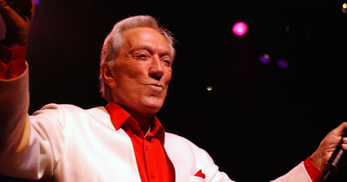Singer Andy Williams dead at 84 - CBS News