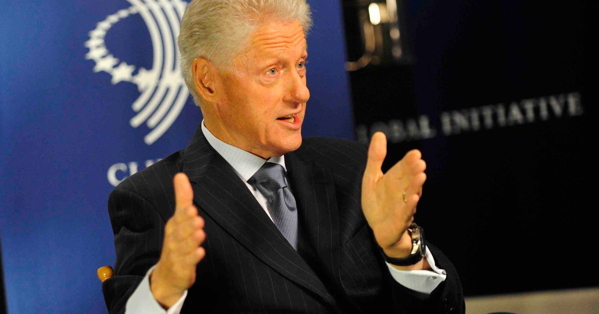 Bill Clinton: No president could have "magically" fixed economy in one ...