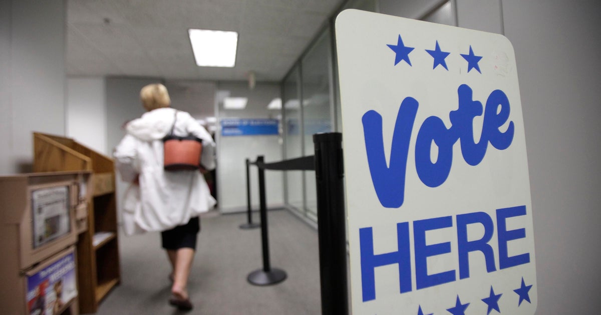 Early voting starts in Ohio - CBS News