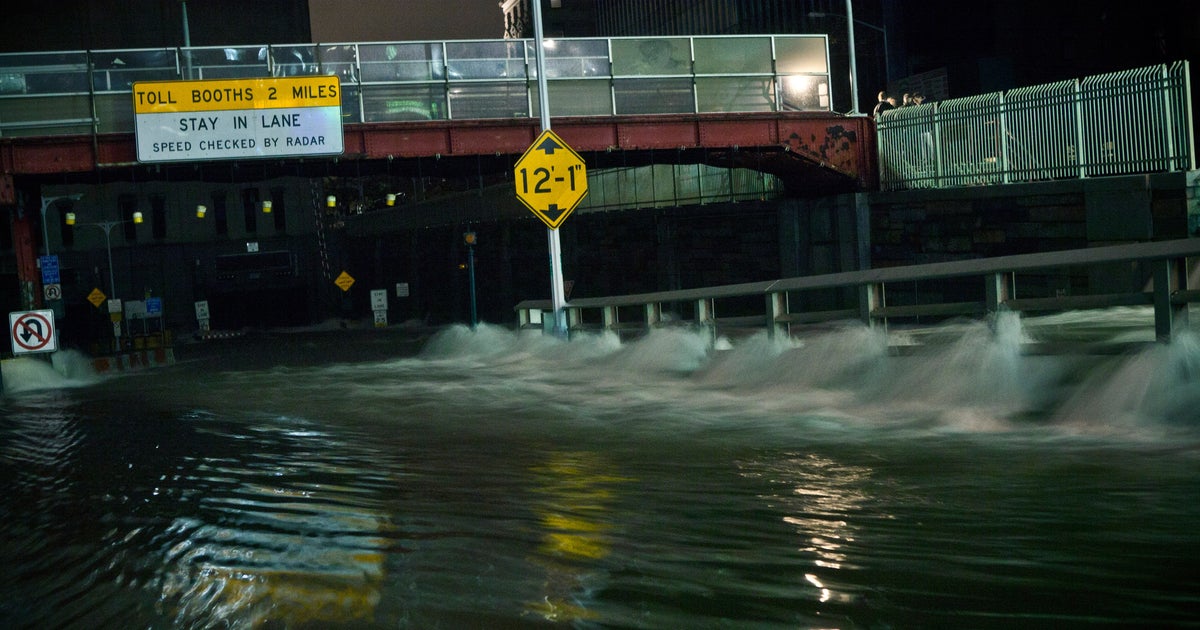 Behind the unwatering operation at NYC's Brooklyn Battery Tunnel - CBS News