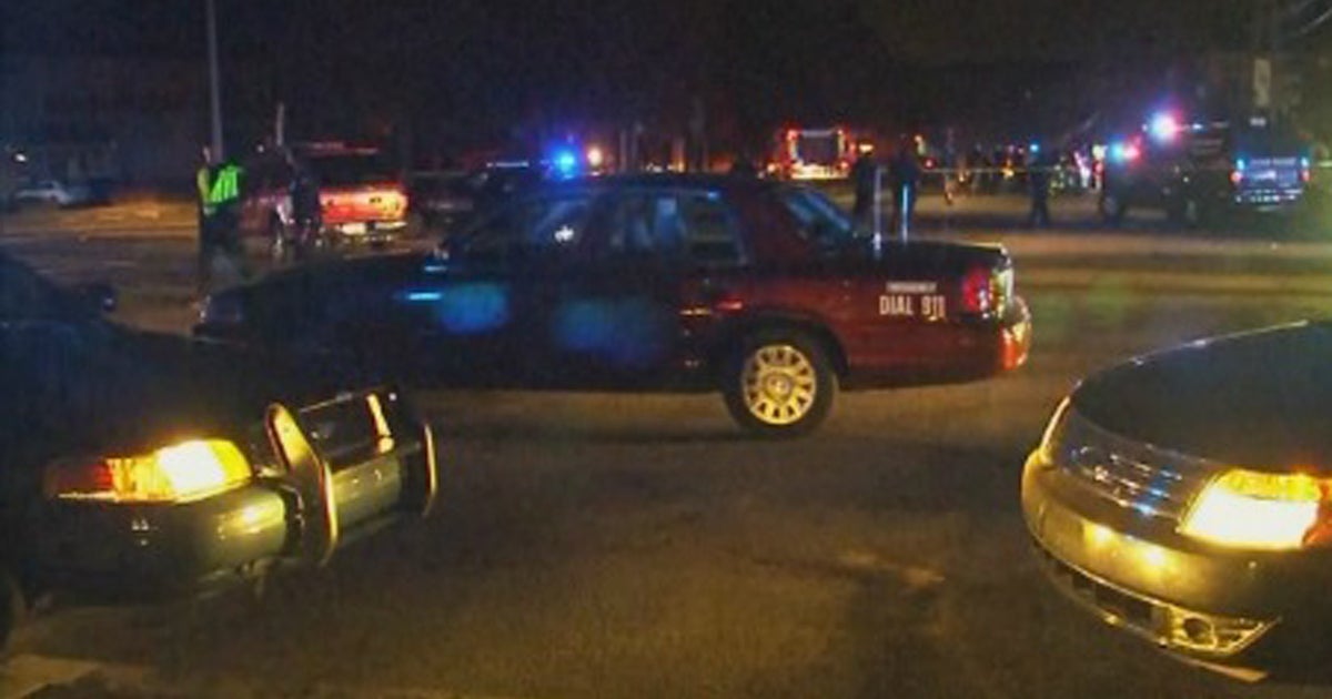 Atlanta police helicopter crash kills 2 officers - CBS News