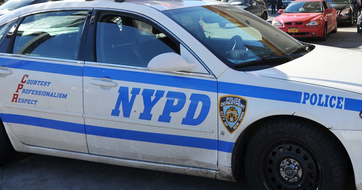 24-year-old breaks down in NYPD "stop and frisk" trial - CBS News