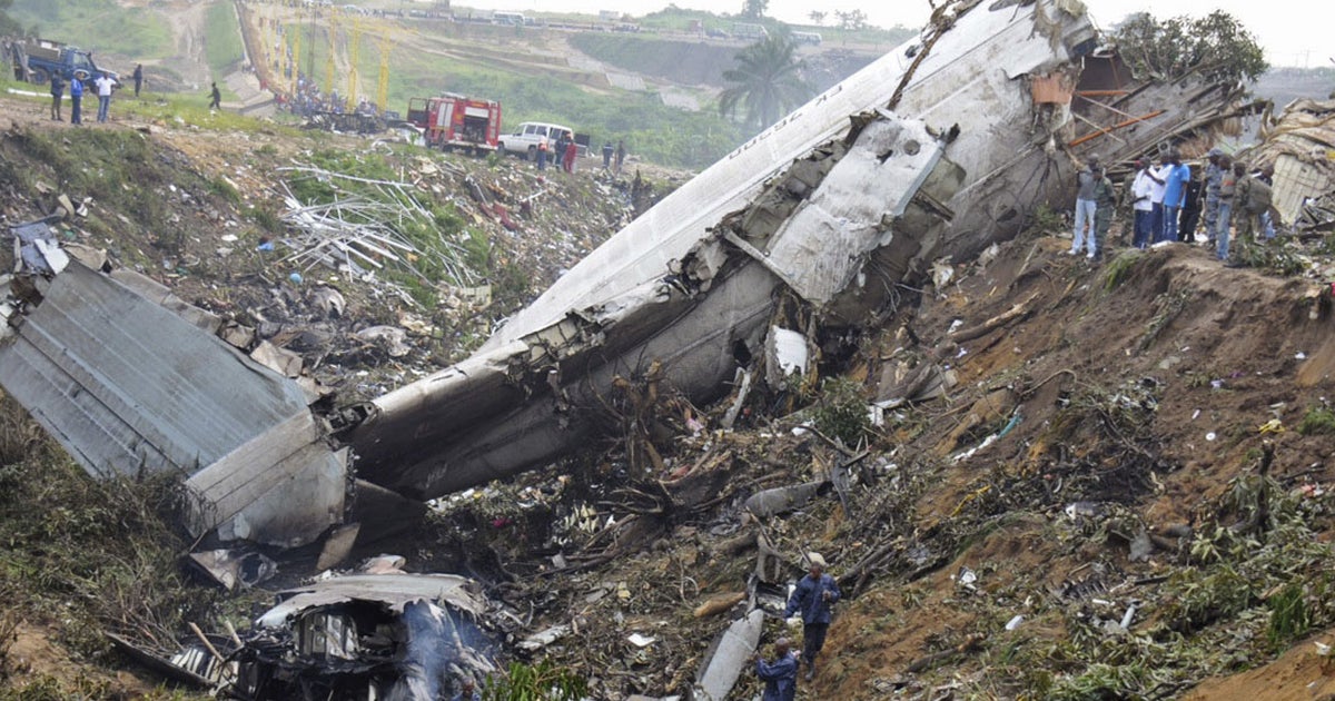 Death toll rises from Africa cargo plane crash - CBS News