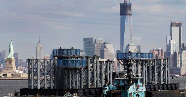 One World Trade Center spire harbinger of construction completion - CBS ...