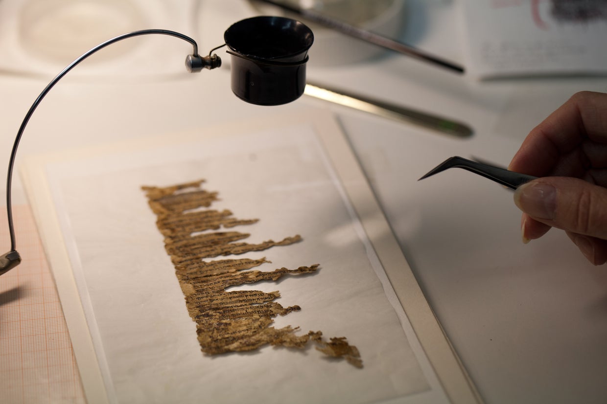 Dead Sea scrolls go online