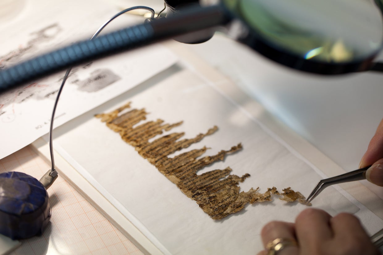 Dead Sea scrolls go online