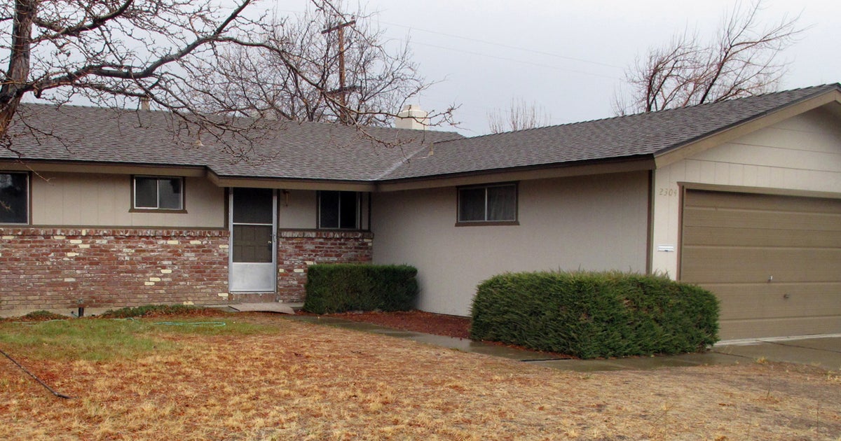 Distant heir inherits $7.4M in gold coins from recluse - CBS News