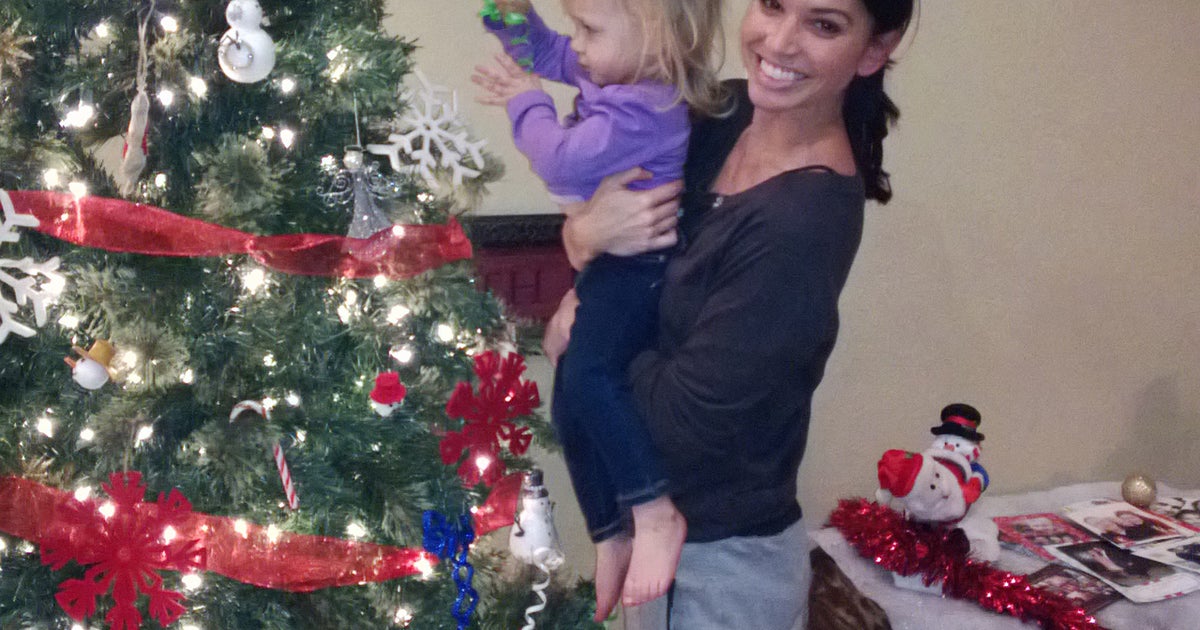 Melissa Rycroft shares holiday plans, family photos - CBS News