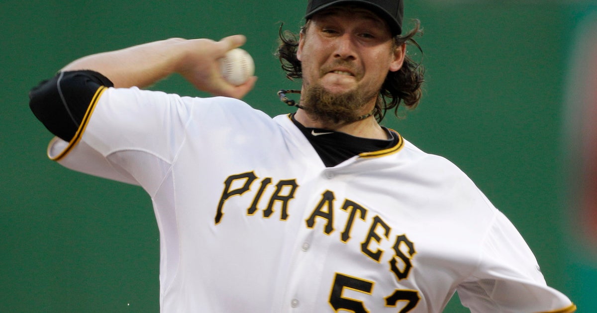 Red Sox get All-Star closer Hanrahan from Pirates - CBS News