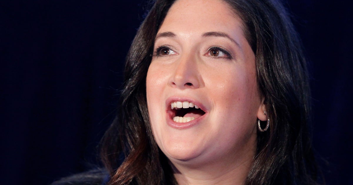 Zuckerberg family pic stirs Facebook privacy debate - CBS News