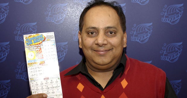 Chicago lottery winner died from poisoning - CBS News