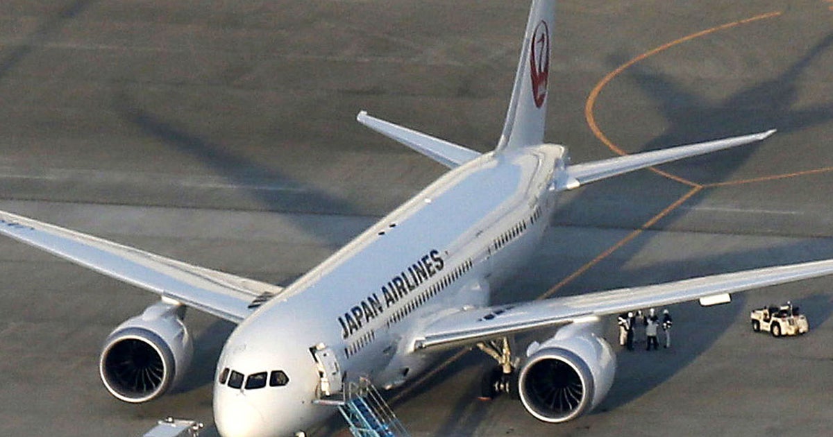 Another Boeing 787 Dreamliner fuel leak reported - CBS News