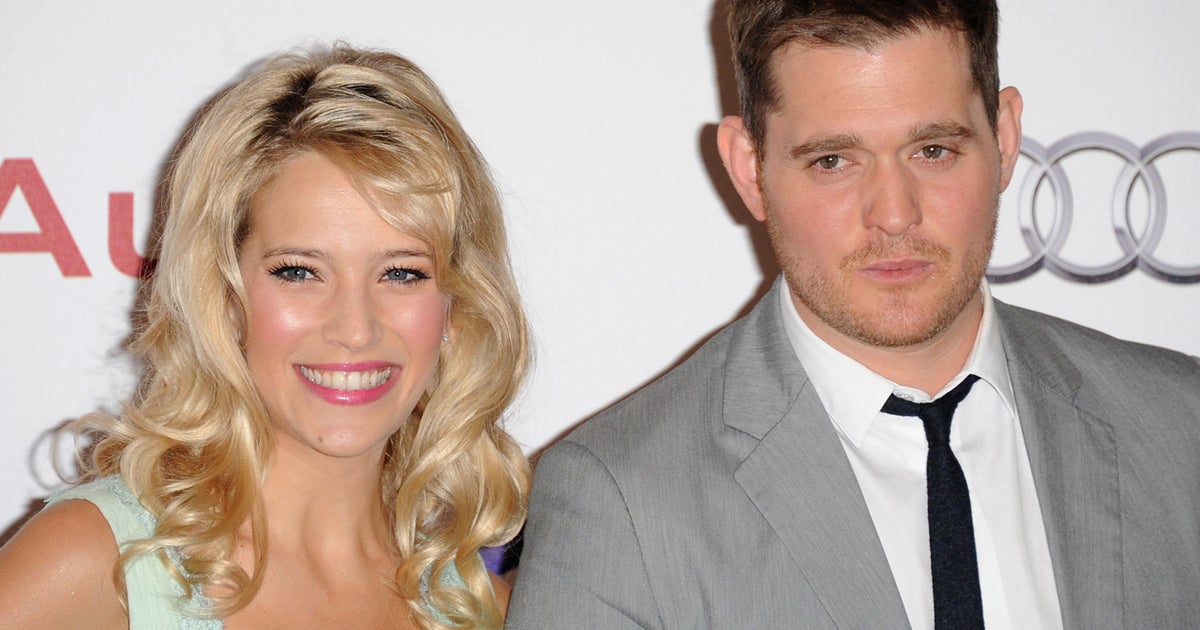 It's a boy for Michael Buble - CBS News