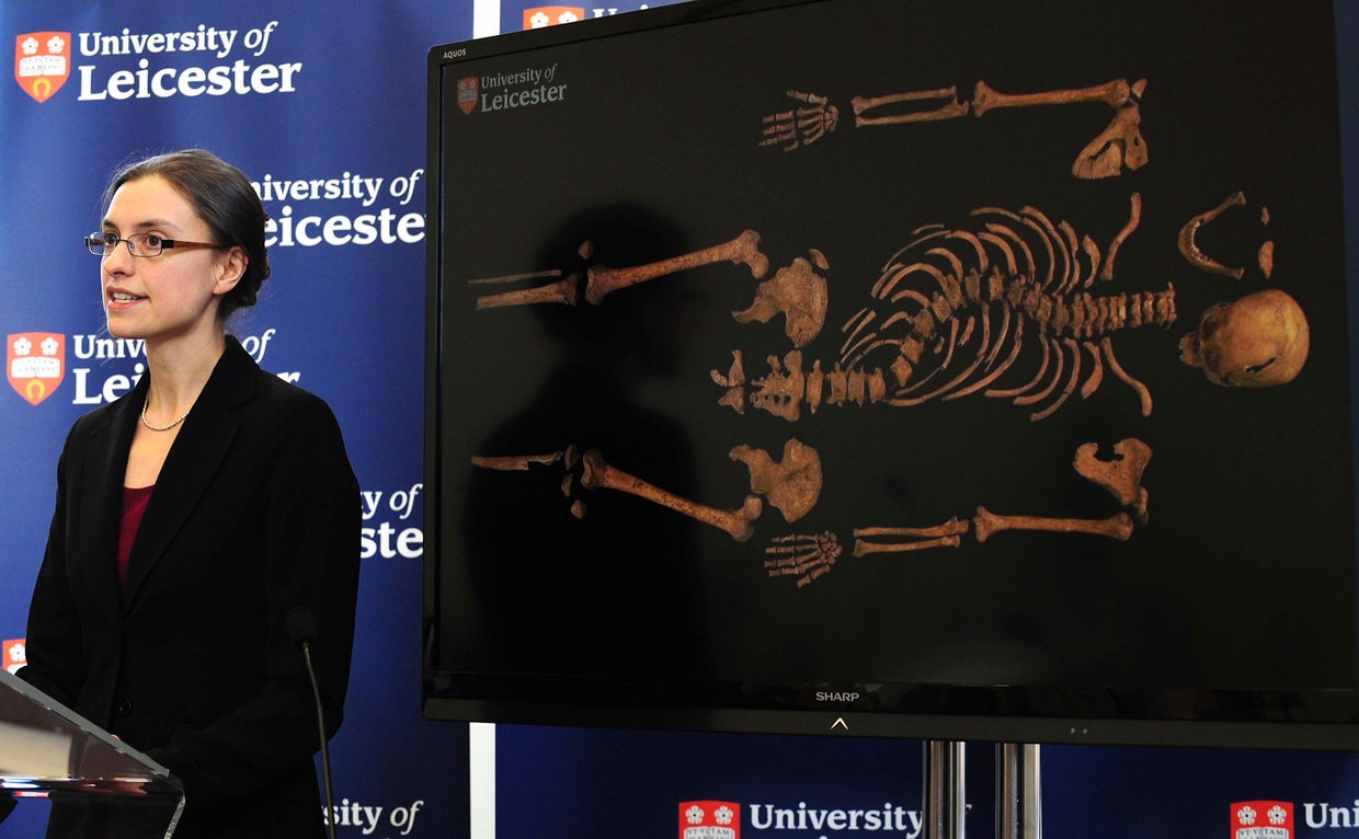 King Richard III skeleton found in parking lot