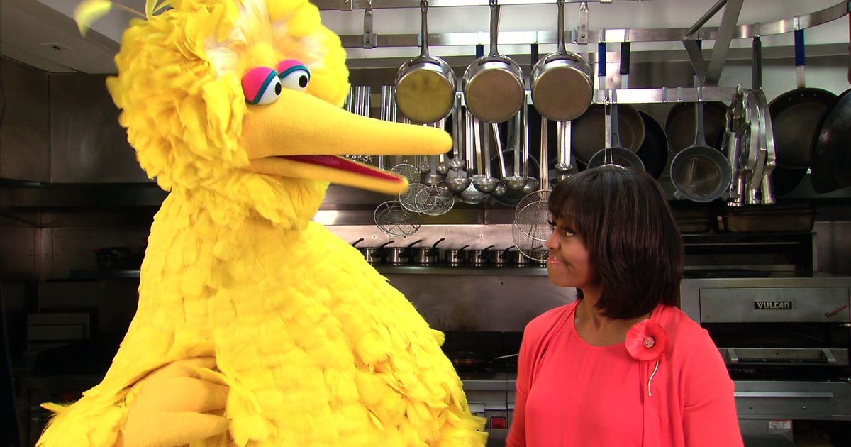 Big Bird teams up with first lady Michelle Obama to promote kids ...