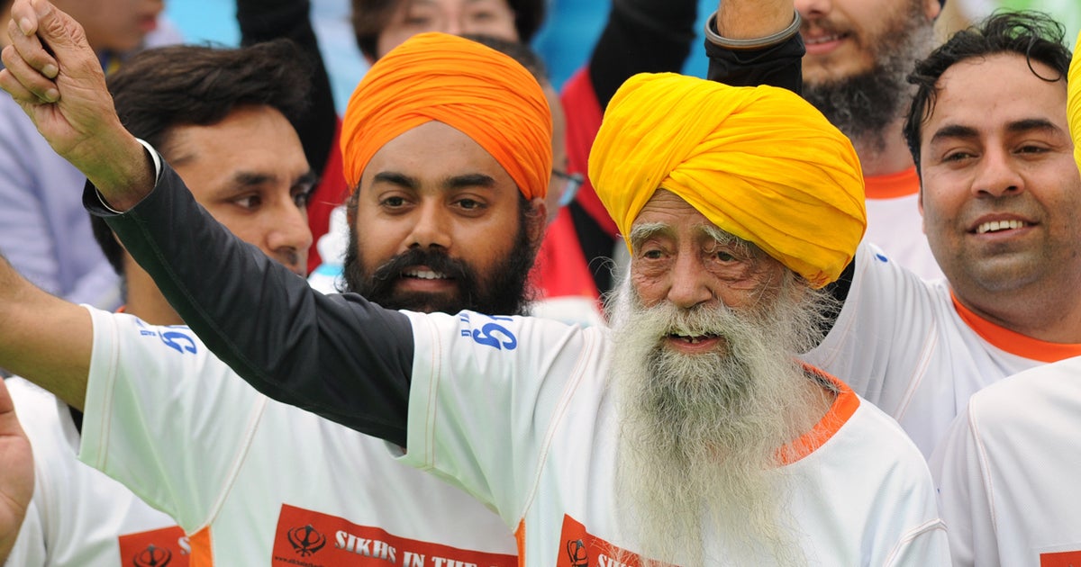 Fauja Singh, 101, finally retires from marathon running - CBS News