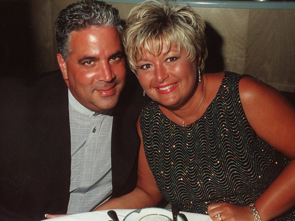 "48 Hours": Inside the life of Tina and Joe Caronna
