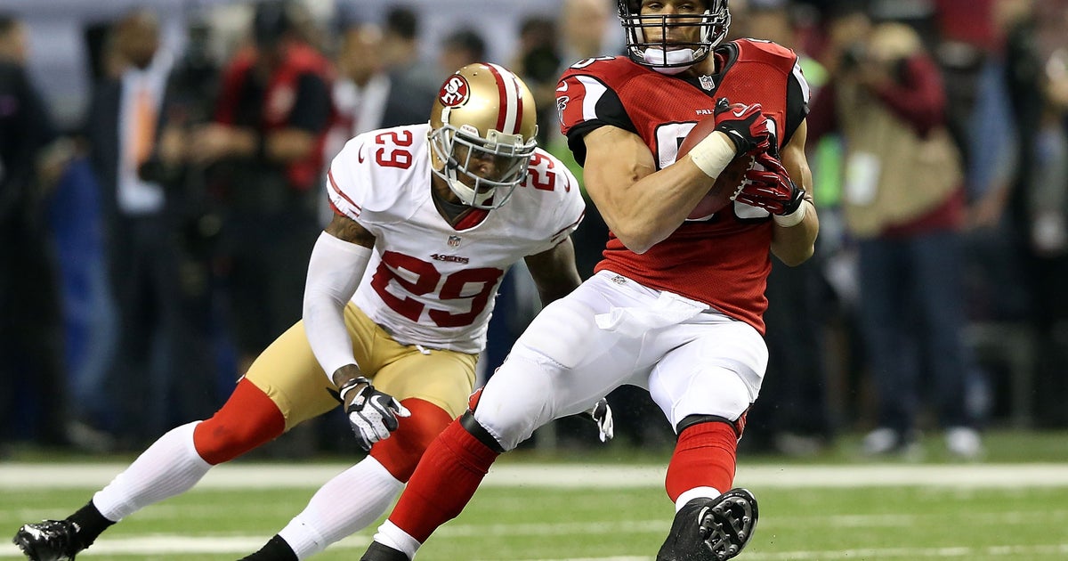 Gonzalez back to Falcons; Fitzpatrick cut by Bills - CBS News